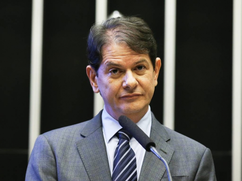 Cid Gomes dispara contra o PT Folha1 - Política
