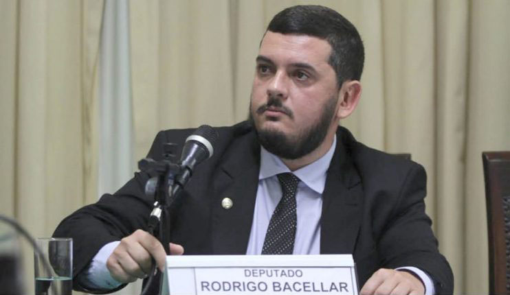 Bacellar fecha com PV e Magal Folha1 - Política