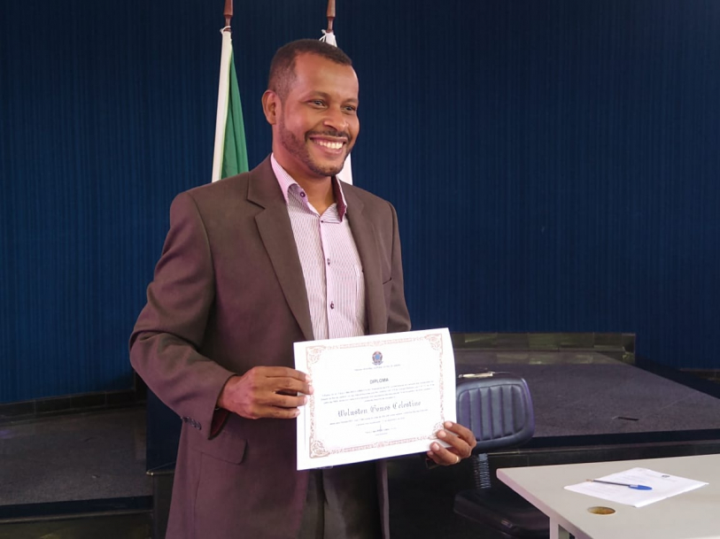 Prefeitura publica nomeação do vereador Leon Gomes como presidente da ...