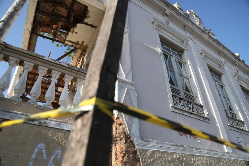 Fita de interdição no Museu Olavo Cardoso chama atenção para situação ...