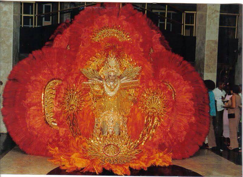 O Maravilhoso Carnavalesco Colecionador de Vitórias Nelcimar Pires Abrindo a Boca Para Marco ...